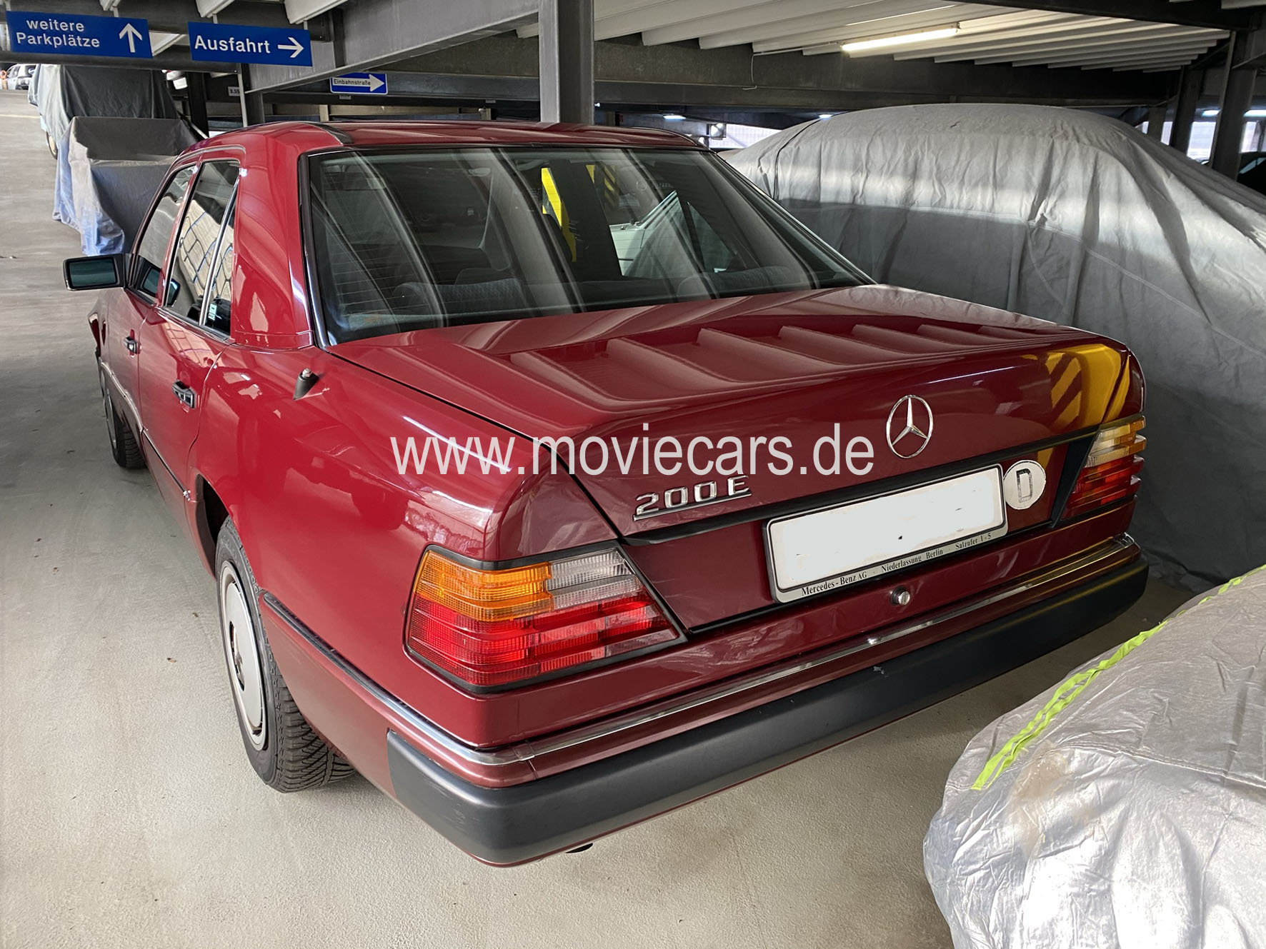 Mercedes W124 e200 - Moviecars