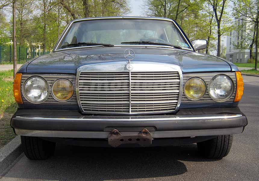Mercedes 300cd w123 Coupe - Moviecars