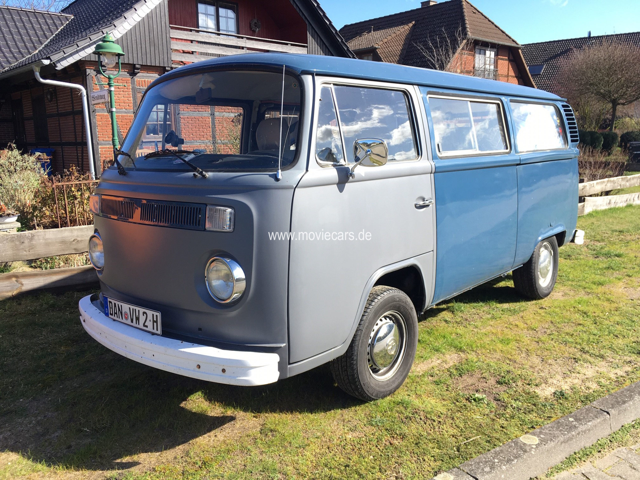 VW T2 - Moviecars